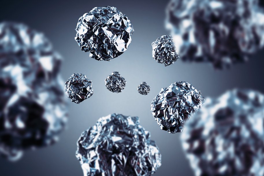 Japanese Craze Involves Polishing Tinfoil Balls Into Spheres