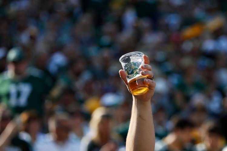NFL Teams Offering Heavily Discounted Beer For Arriving Early