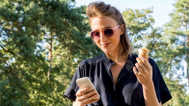 Tinder Girls Archives - Mandatory