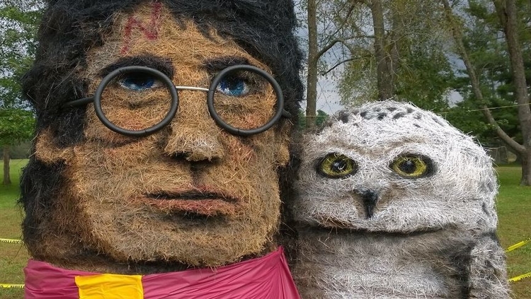 Hay Bale Artist Recreates Iconic Characters For Halloween - Mandatory