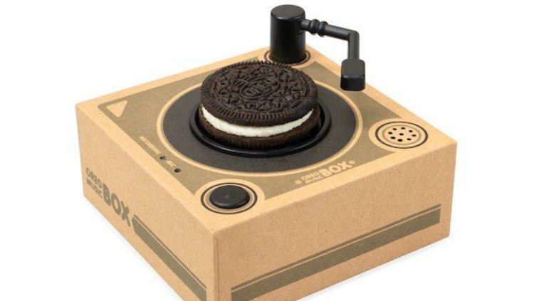 Oreo Puts A New Spin On Christmas With Cookie Music Box - Mandatory