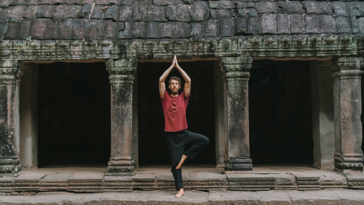 Missouri Megachurch Pastor Claims Yoga Has Demonic Roots - Mandatory