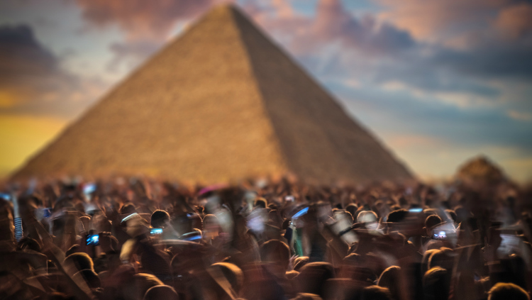 Chili Peppers Play Pyramids of Giza (And Other Crazy Concert Venues)