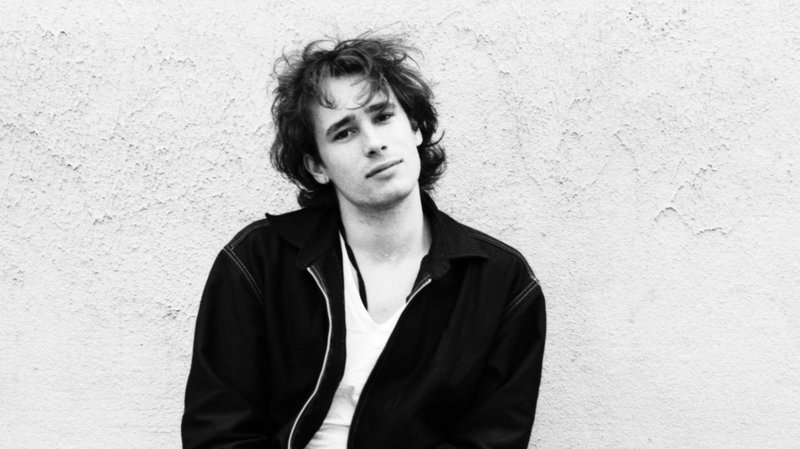 Celebrating Grace: 25 Years of Jeff Buckley's Only Album Still Hurts So ...