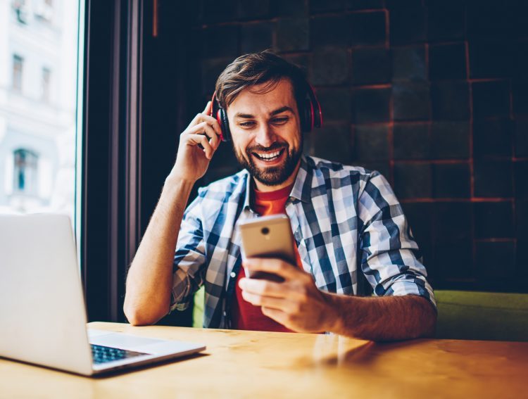 RANKED! Top 10 Bluetooth Headphones That Keep Away the Outside World