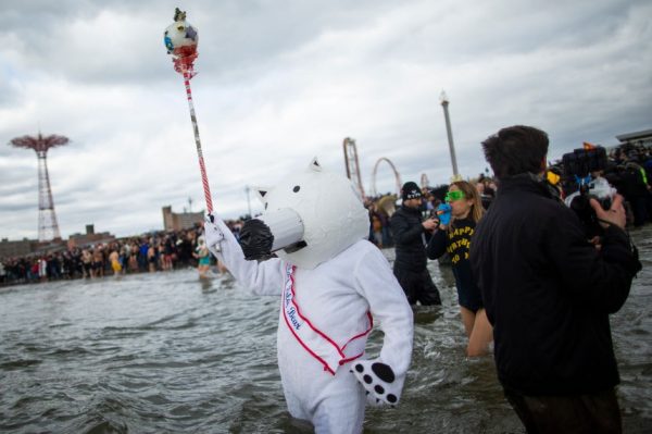 15 GIFs That Accurately Describe Your First Cold Plunge
