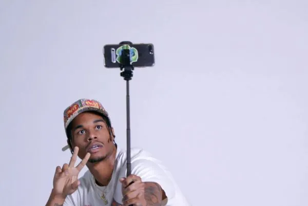 The Mandatory 'Fake Famous’ Guide to Building Your Social Media Empire