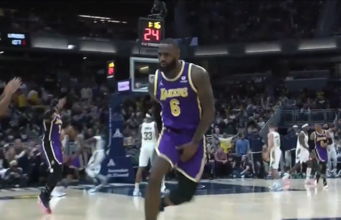 LeBron James Fined For ‘Obscene’ Crotch Grab During Lakers Game (And ...