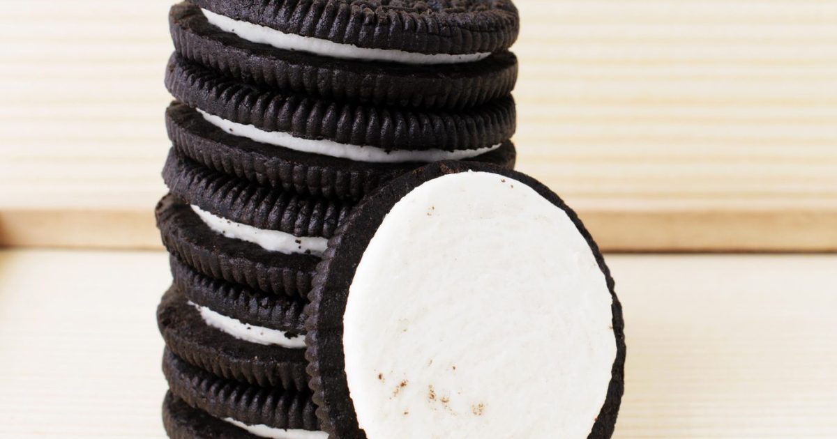 Splitting Oreos Evenly Is Impossible, Says Study We'll Replicate at Home