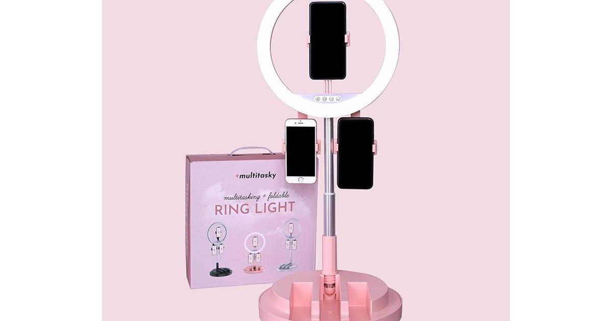 Always Get Your Good Side With This Multitasking Foldable Ring Light ...