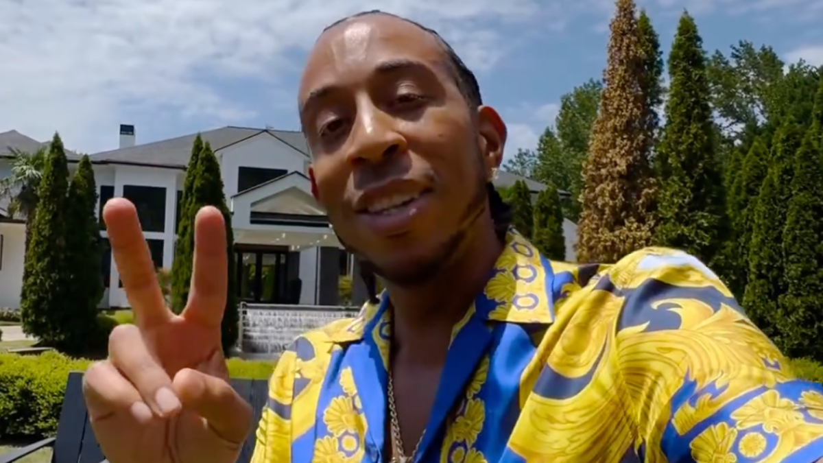 Ludacris Drinking Alaska's Glacier Water in Viral Video Causes Concern ...