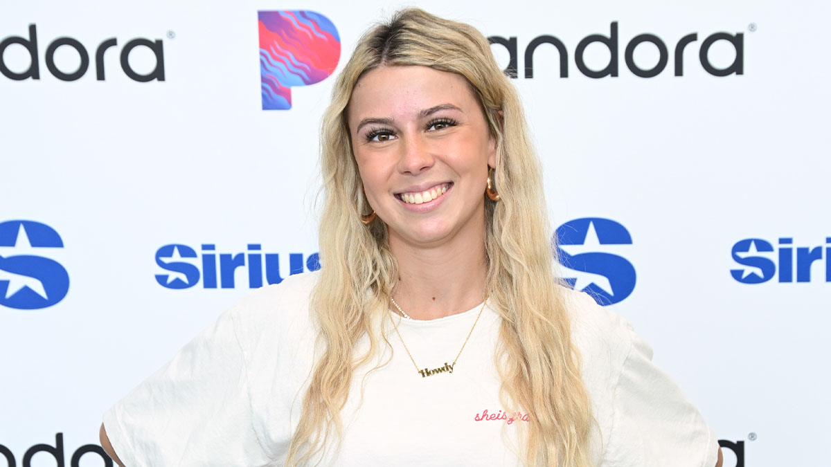 Here's What Fans Had to Say About Hawk Tuah Girl Throwing Mets First ...