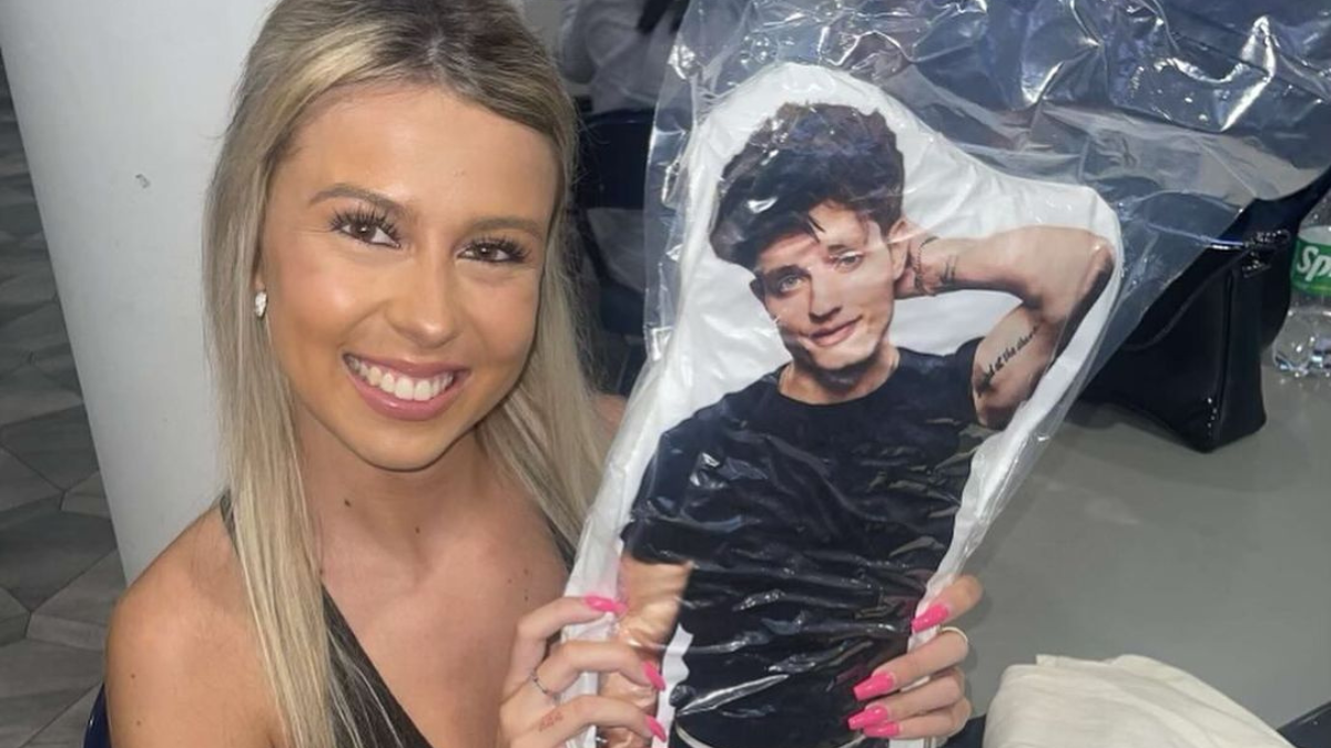 Hawk Tuah Girl Shows Off Strange Matt Rife Pillow in New Podcast ...