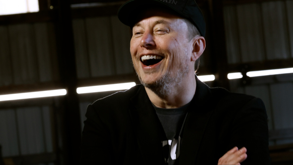 Here’s Why Elon Musk Has a Neck Scar - Mandatory