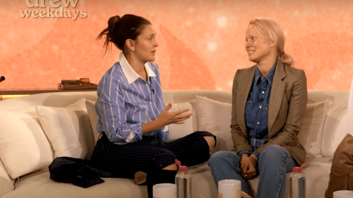 What Drew Barrymore Did To Support Pamela Anderson’s No-Makeup Era Is ...