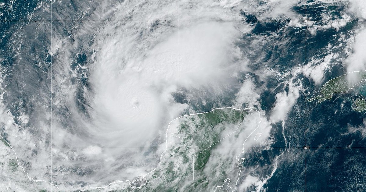 Here's When Hurricane Milton Will Hit Florida According to the National ...