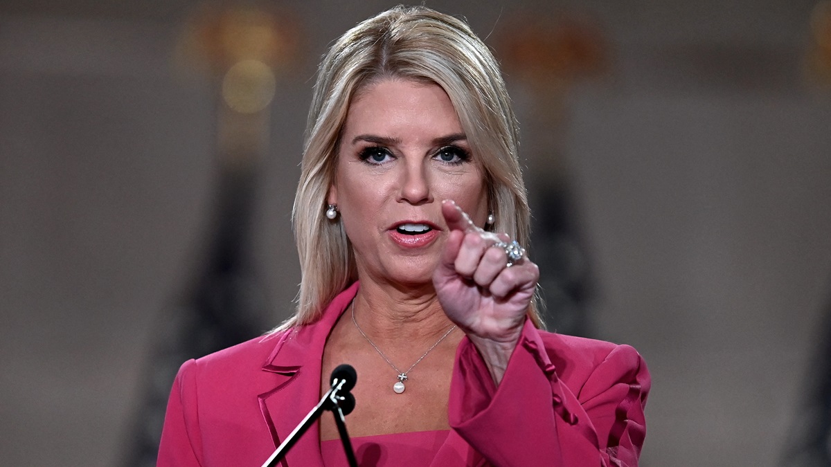 Pam Bondi's Dog Controversy Resurfaces After Trump Picks Her for ...