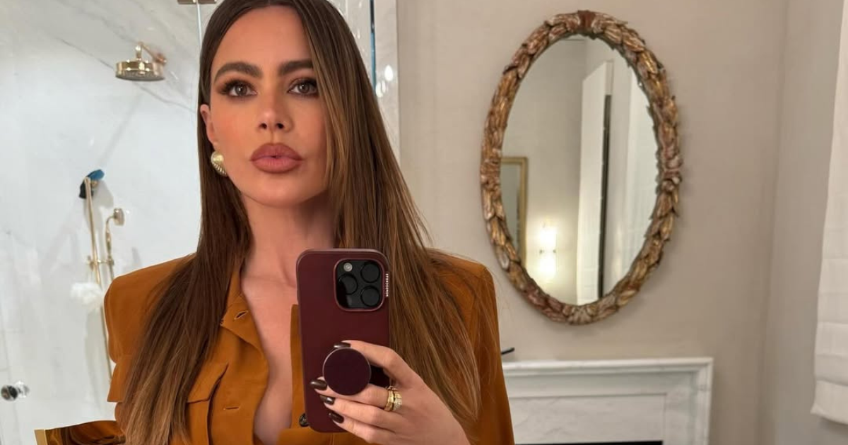 Only Sofia Vergara Can Make This Itty-Bitty String Bikini Work - Mandatory