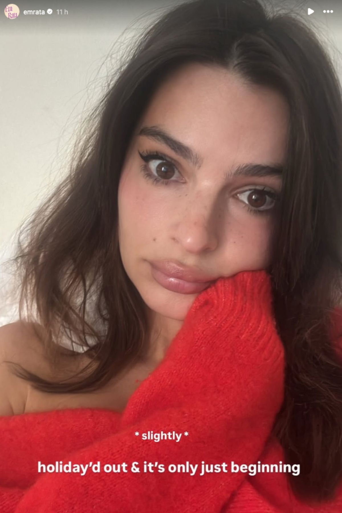 Emily Ratajkowski Keeps Festive Flair Alive in Off-Shoulder Red Sweater ...