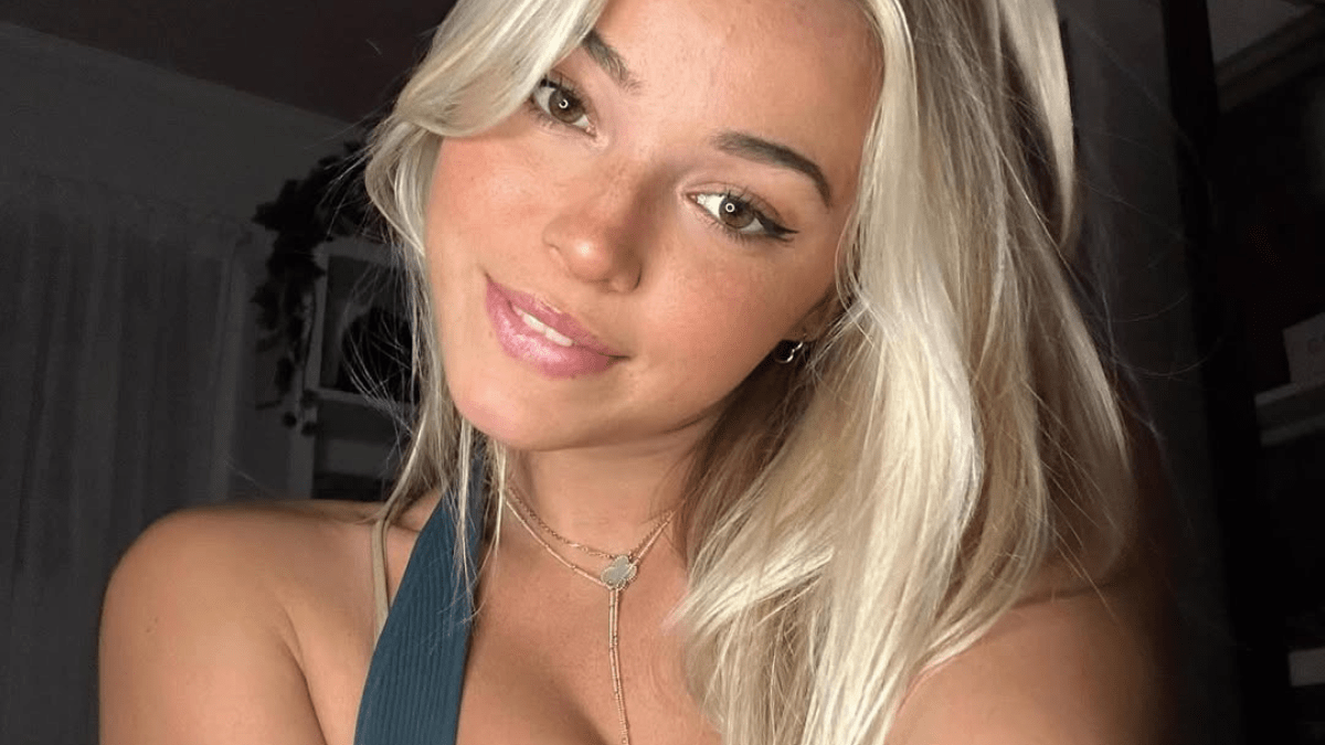 Livvy Dunne's New Photos Prove Performance Apparel Can Be Fun Too ...