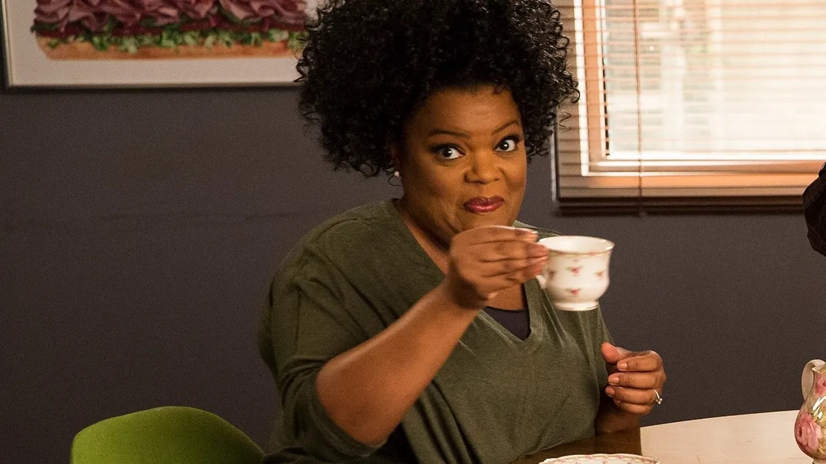 Yvette Nicole Brown Is Now Married to Anthony Davis - Mandatory
