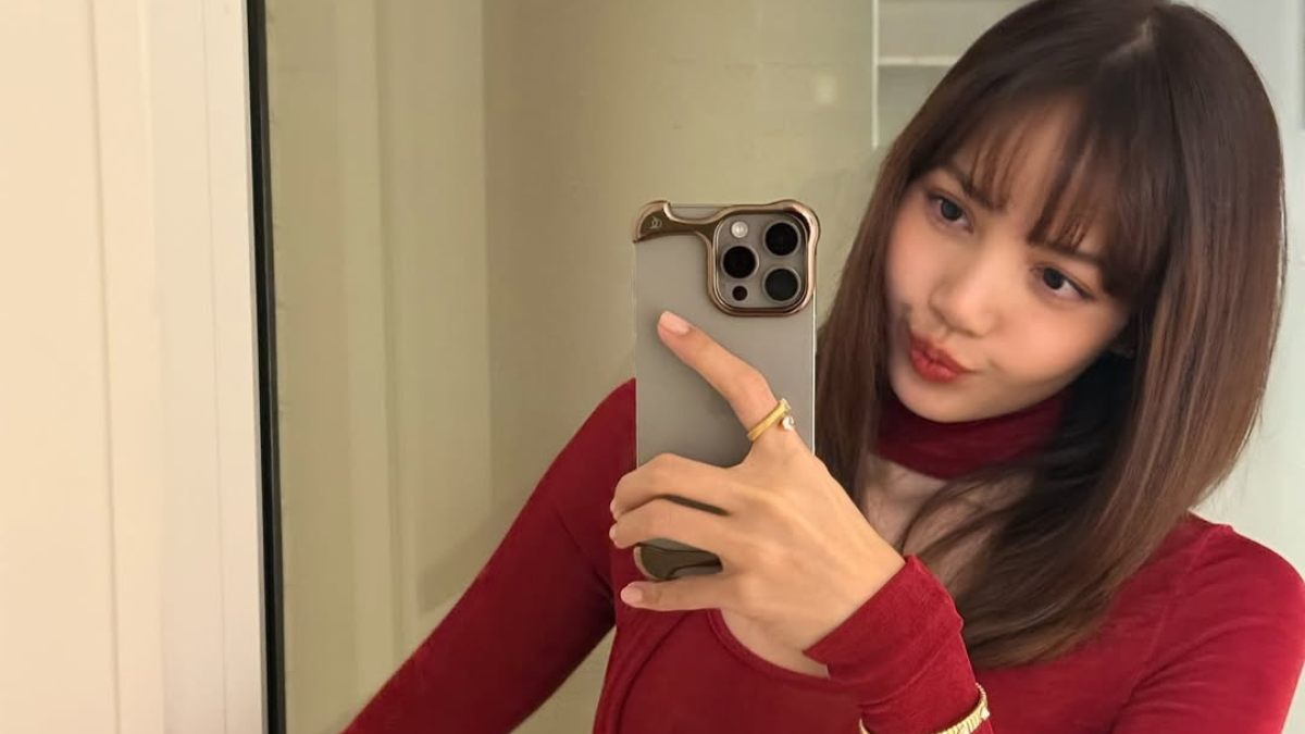 BLACKPINK's Lisa Drops 4 Contrasting Looks on Instagram - Mandatory