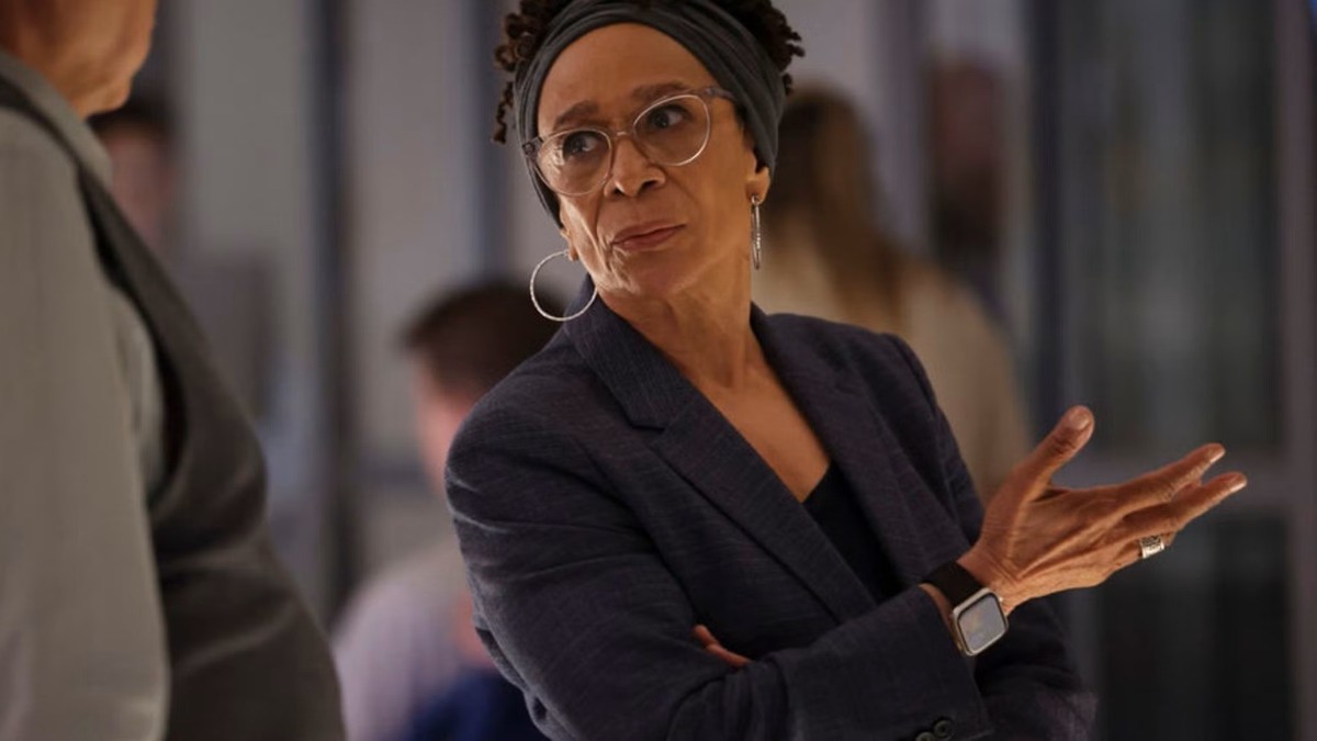 Chicago Med S10E09: What Happens to Sharon Goodwin? - Mandatory