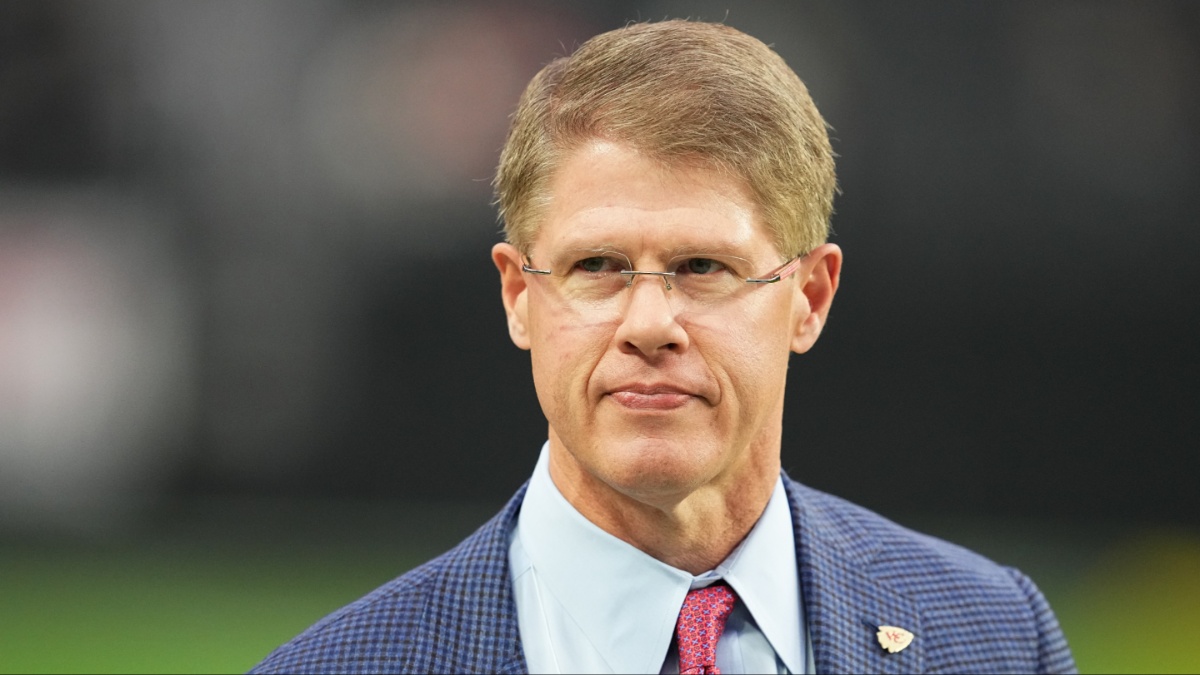 Who Is Clark Hunt's Wife, Tavia Shackles & What Is Their Relationship ...