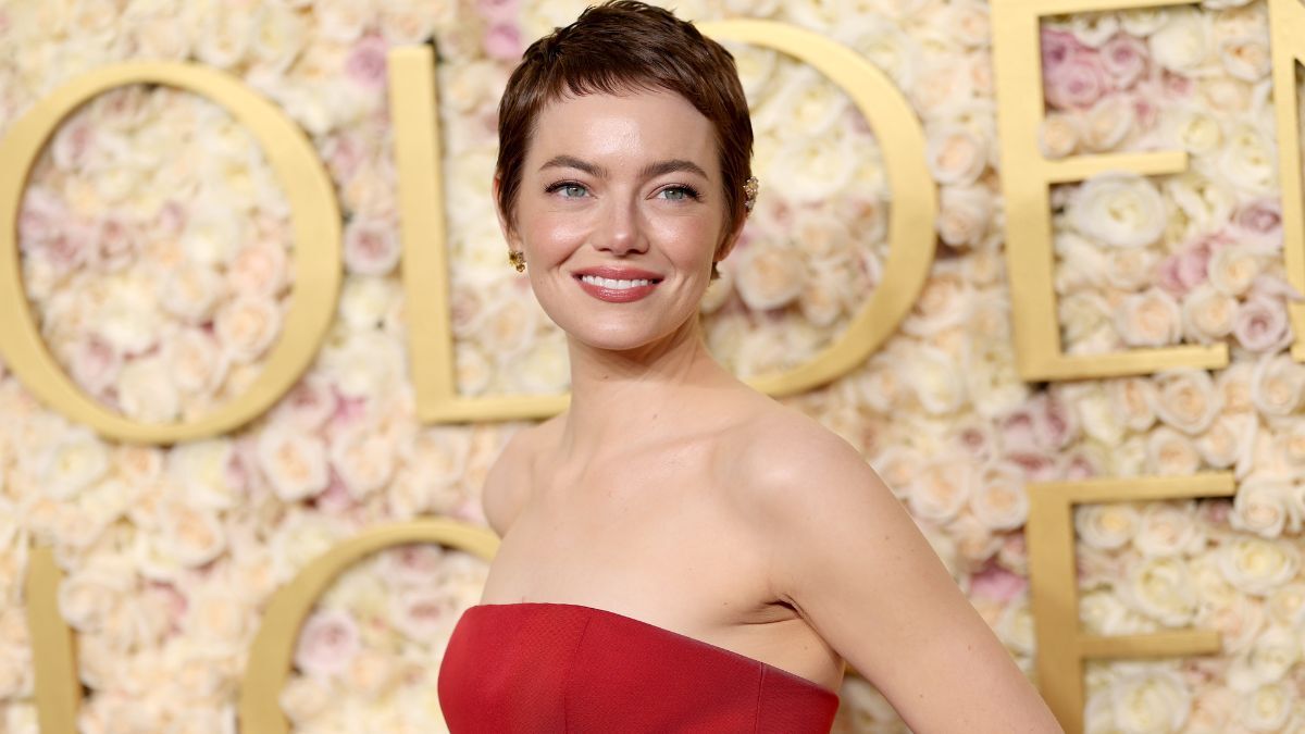 Emma Stone’s Hair Transformation in Golden Globes 2025 Photos Is Quite ...
