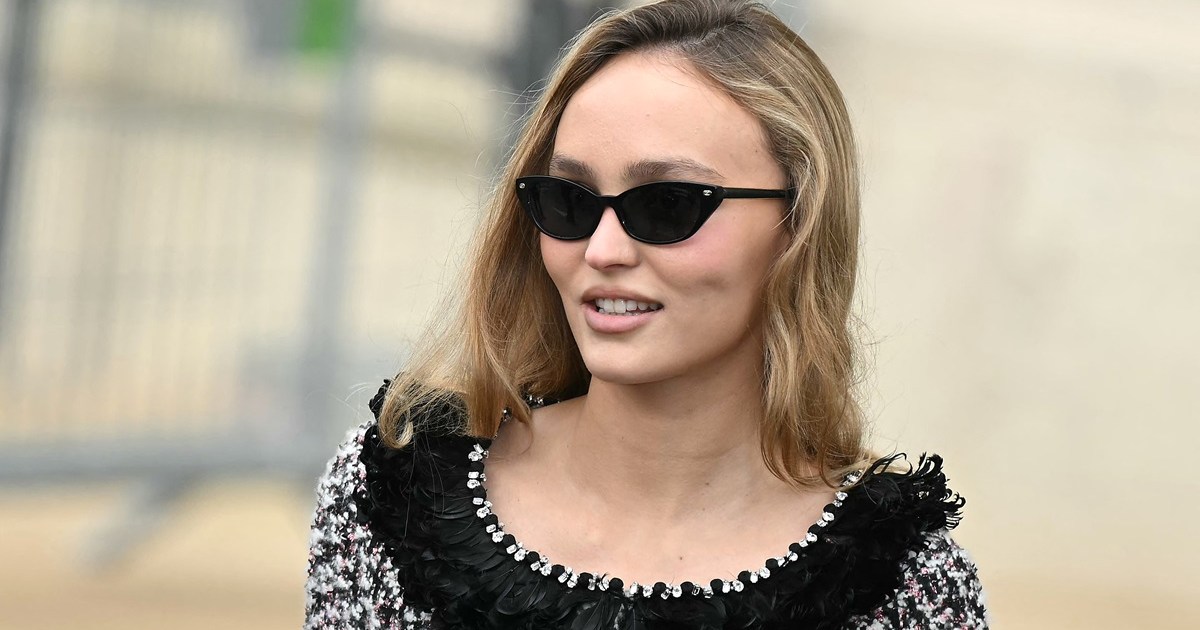 Lily-Rose Depp's PFW Photos Prove She Owns the Skirt Suit Look - Mandatory