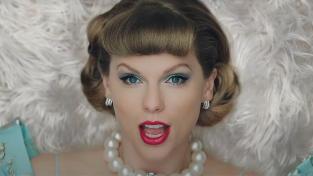 No, Taylor Swift & Tom Holland Didn’t Date One Another - Mandatory