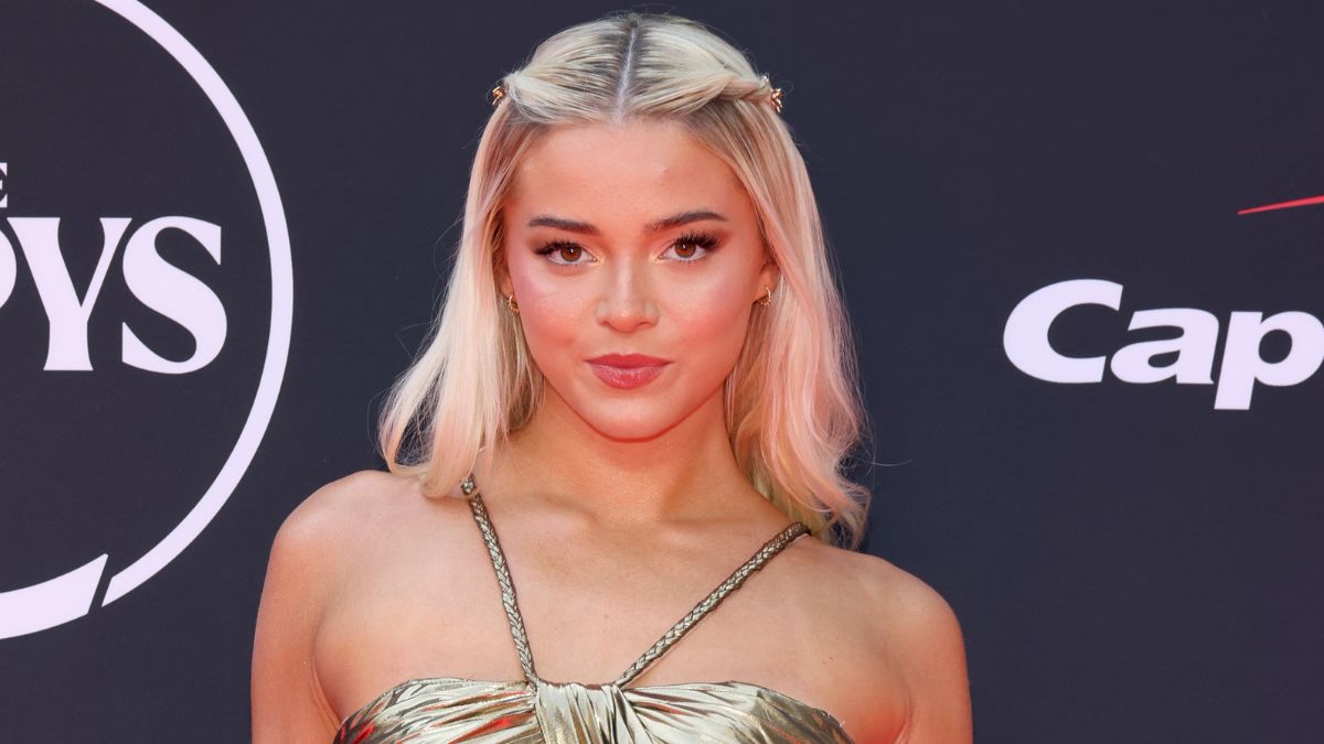 Livvy Dunne Is 'Living That Double Life' in New TikTok Video - Mandatory