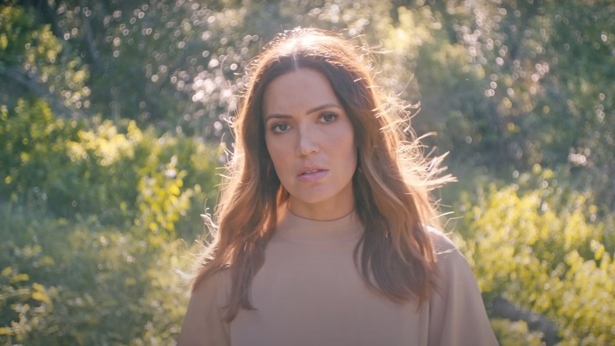 Mandy Moore Shares Emotional Note After Evacuating Her House - Mandatory