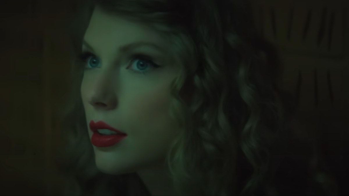 Taylor Swift Donates to Relief Fund Amid LA Fire - Mandatory