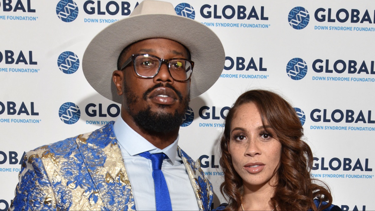 Who Is Von Miller's Girlfriend, Megan Denise & What Is Her Instagram ...