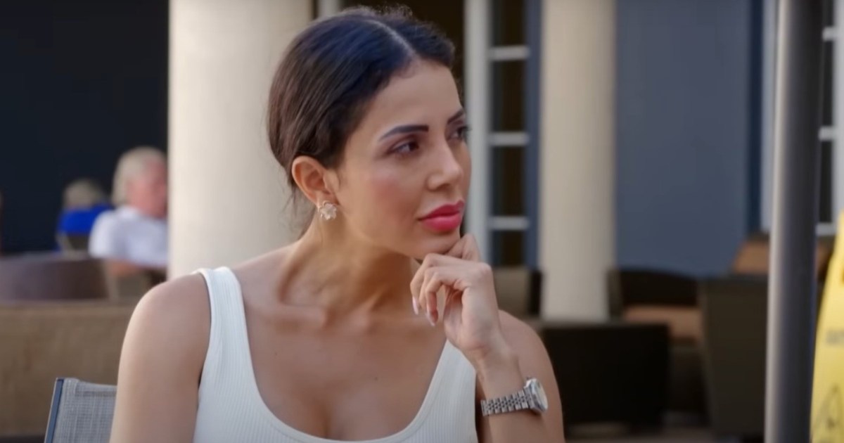 Jasmine Pineda & Matt Branis Announce They're Expecting First Baby ...