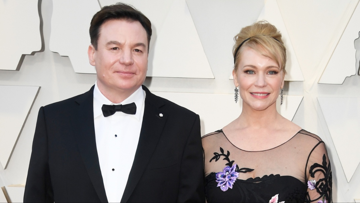 Who Is Mike Myers' Wife, Kelly Tisdale & What Is Their Relationship ...