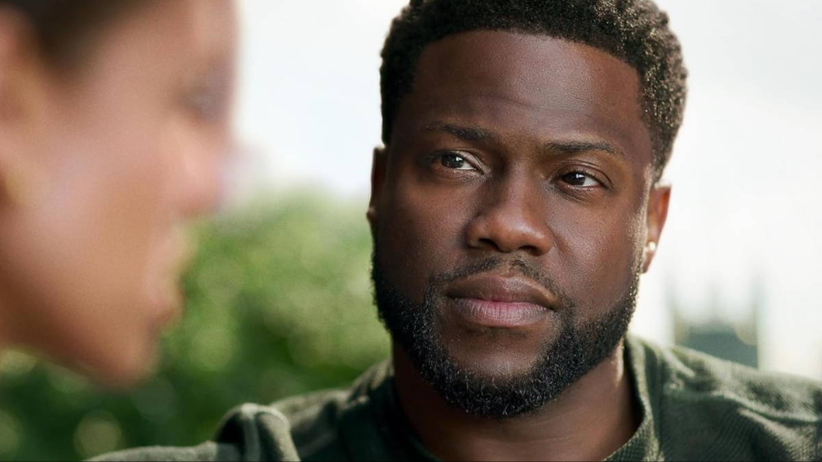 Kevin Hart Roasted by His Friends in Viral Clip Due to This Bizarre Reason