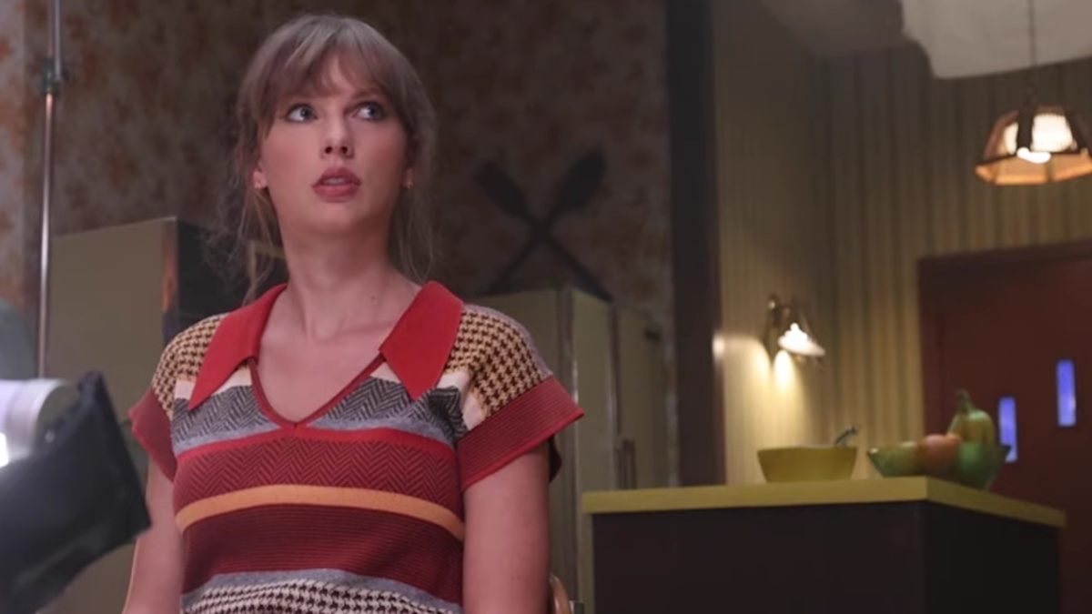 Why Taylor Swift Was Booed at Super Bowl 2025 - Mandatory