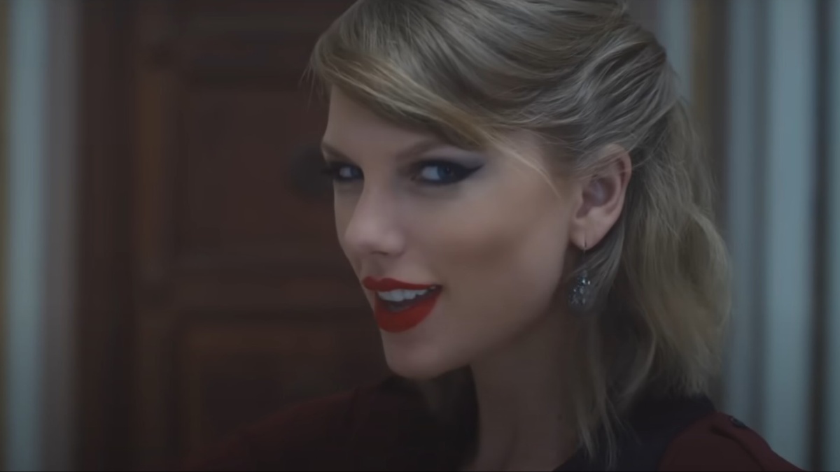 Taylor Swift Responds to Getting Booed at Super Bowl 2025 - Mandatory