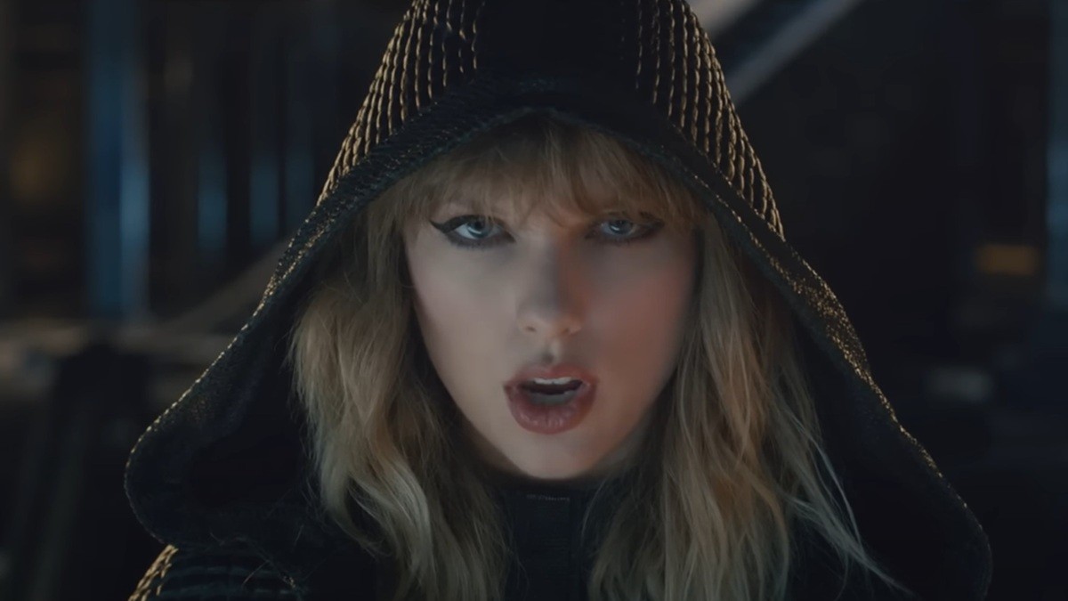 Taylor Swift & Patrick Schwarzenegger's Relationship Explored - Mandatory