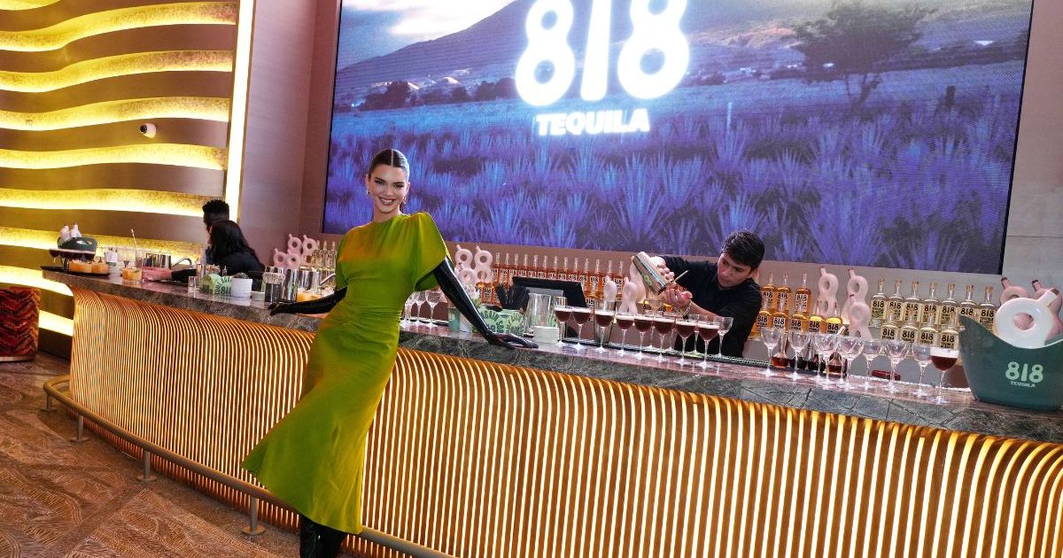 Kendall Jenner’s New Video Proves She Could Be a Great Bartender ...