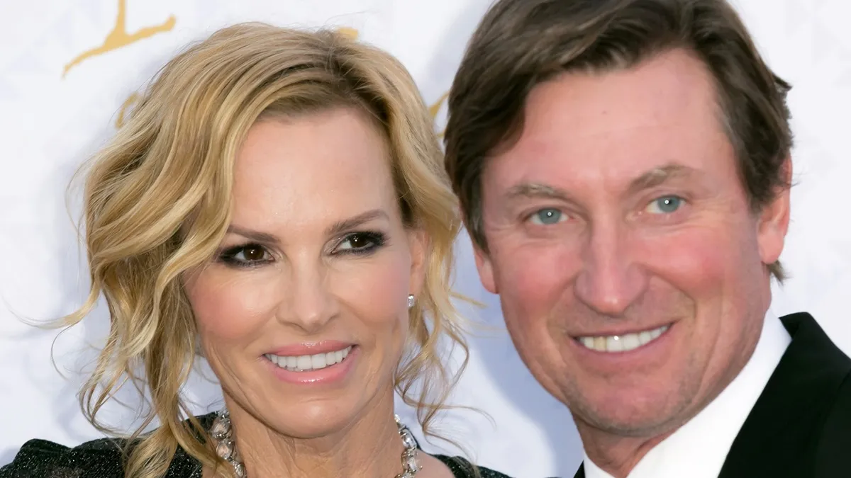 Who Is Wayne Gretzky's Wife, Janet Jones? What Is Their Relationship ...
