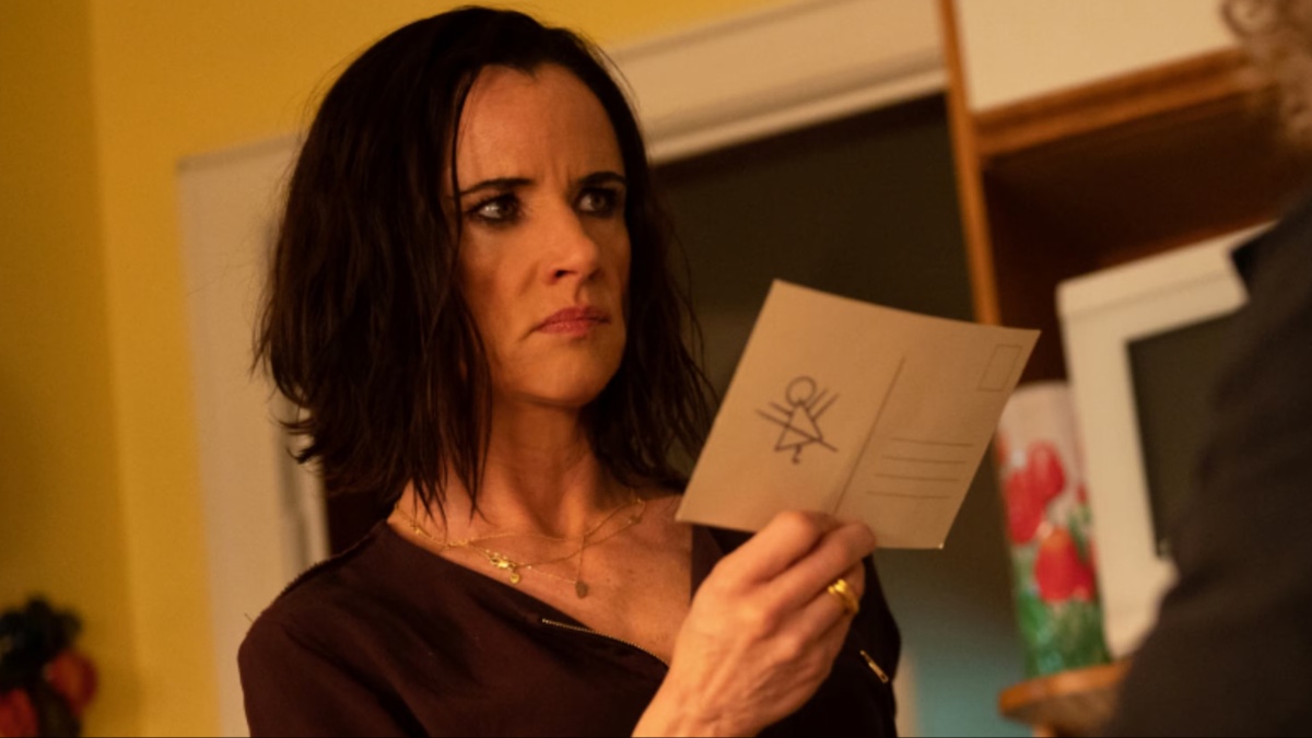 Yellowjackets: Juliette Lewis’ Exit & Natalie’s Return Possibility ...
