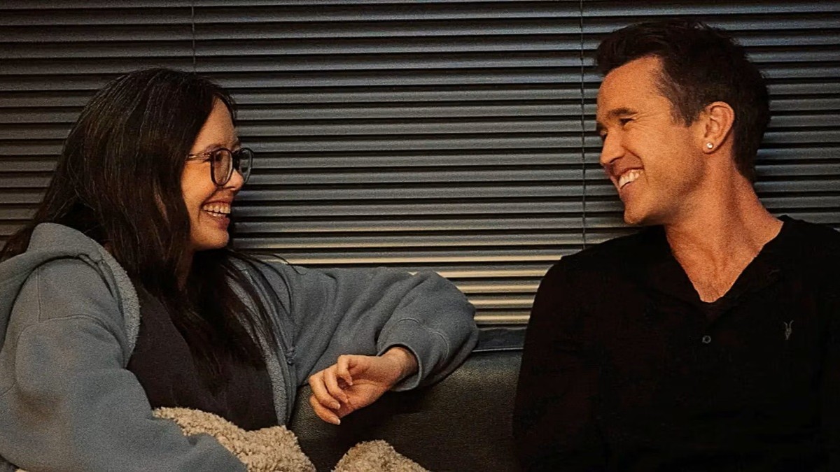 Here's What Happens Between Poppy & Ian in Mythic Quest S04E10 - Mandatory