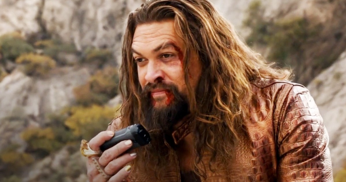 Minecraft’s Jason Momoa Almost Reveals Lobo Suit Accidentally