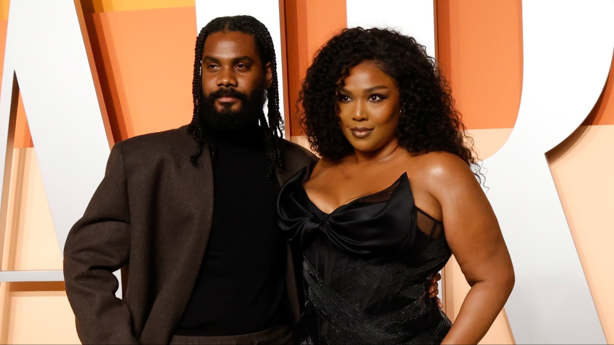Who Is Lizzo's Boyfriend, Myke Wright & What Is Their Relationship ...