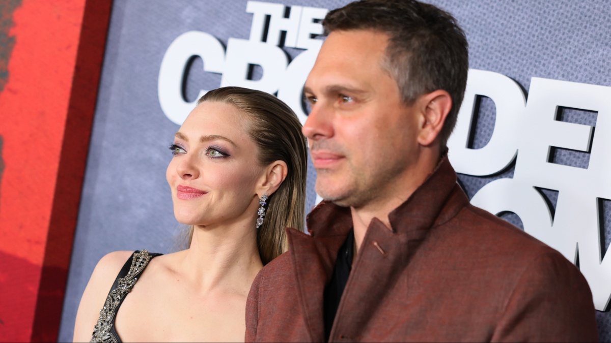 Who Is Amanda Seyfried's Husband, Thomas Sadoski & What Is Their ...