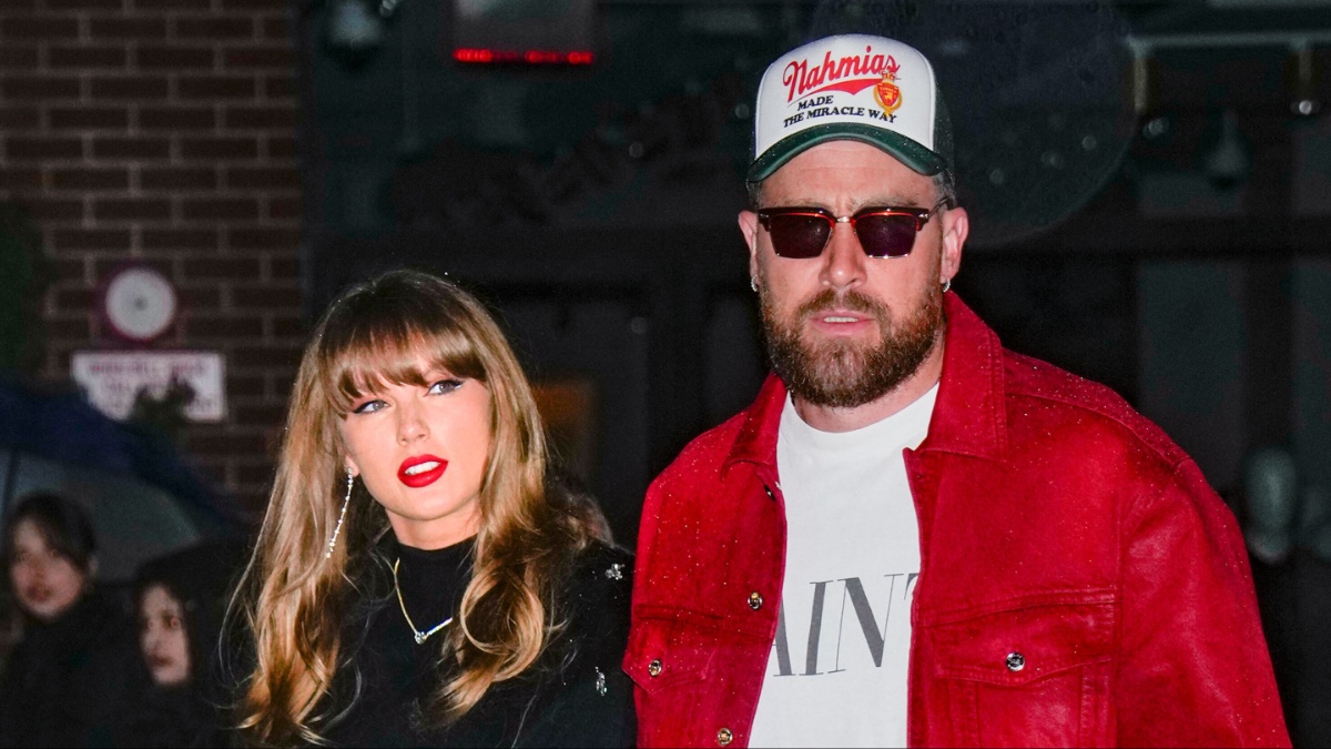 Travis Kelce's Neighbour Issues Apology for Taylor Swift Relationship Timeline Comment - Mandatory