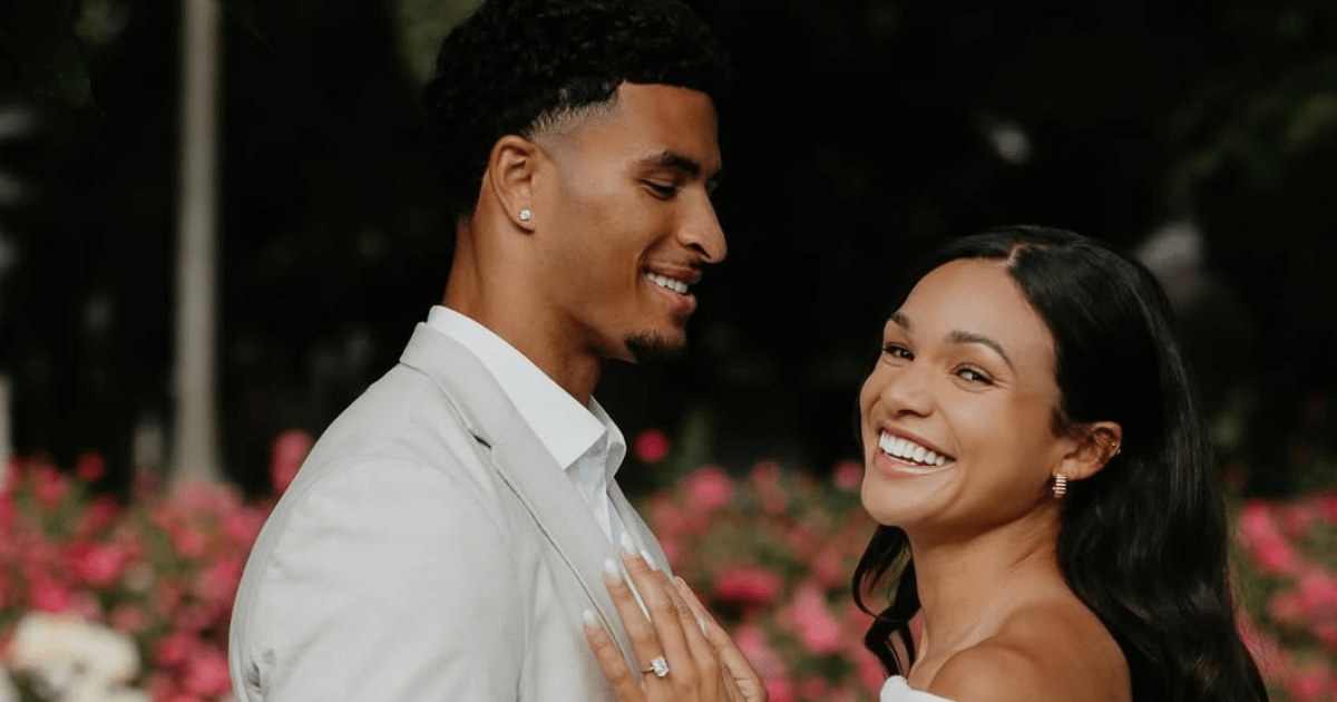USWNT Star Sophia Wilson & Michael Wilson Announce They're Expecting a ...